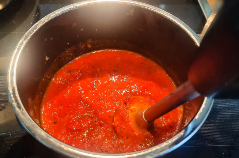 Die beste Tomatensauce aus Dosentomaten
