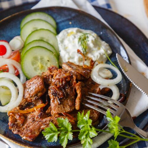 Griechisches Gyros Rezept – einfach & knusprig aus der Pfanne